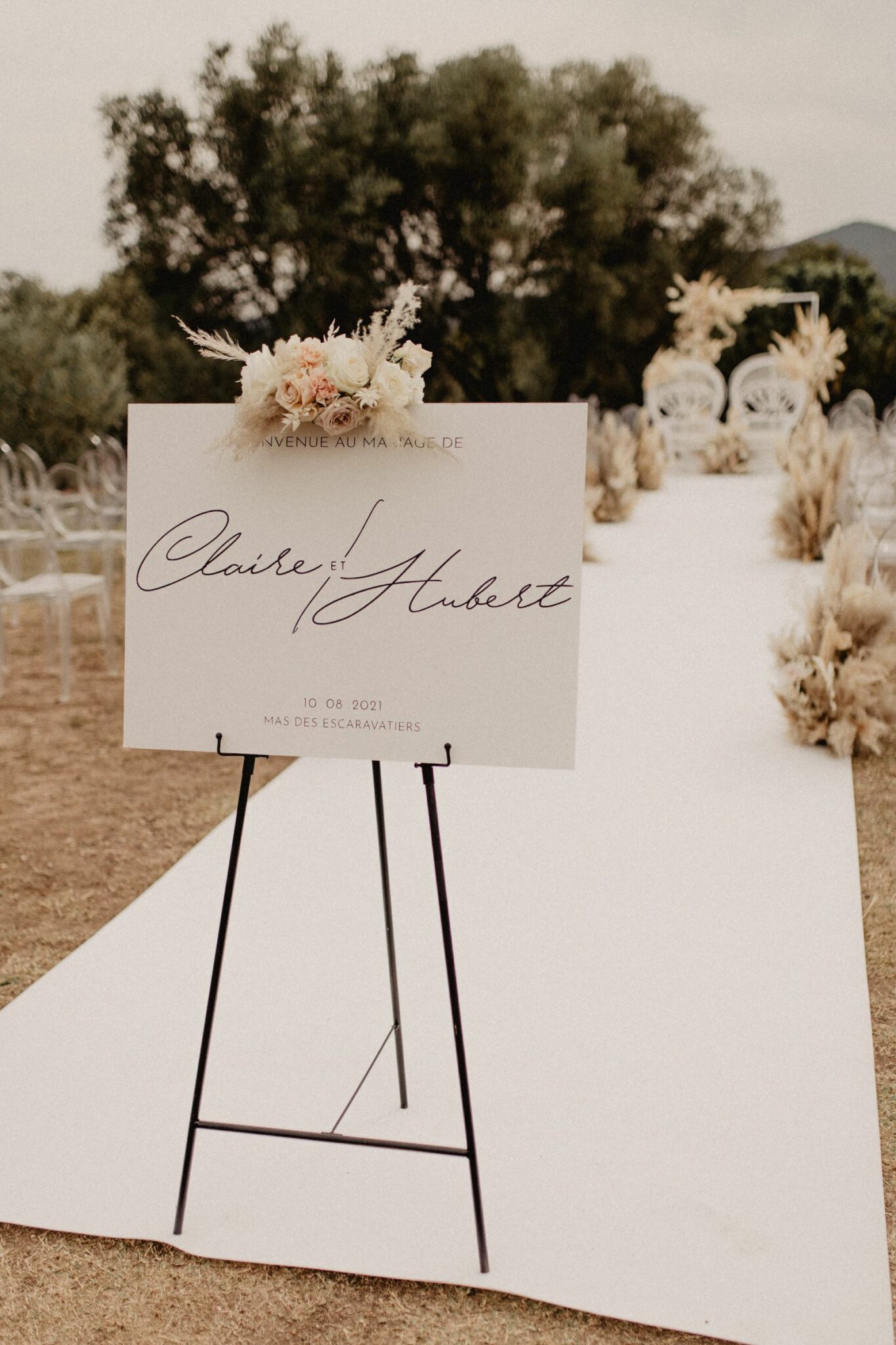 Claire & Hubert : Un mariage en Provence au milieu des oliviers - Albe ...