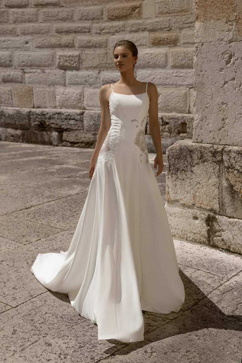 Bella : Collection 2024 - Robes de mariée - ALBE Editions