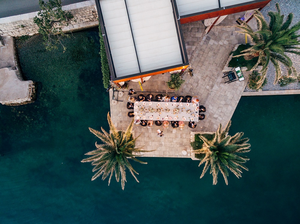 Comment décider qui inviter (ou non) à son mariage ? - ALBE Editions